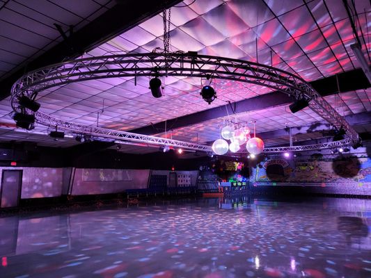 THE ROLLER CAVE - Updated December 2025 - 60 Photos & 36 Reviews - 8734 ...