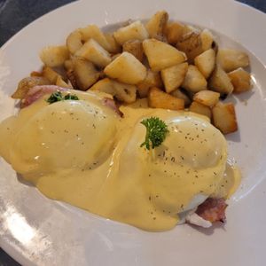 SPOONS DINER - Updated June 2024 - 149 Photos & 106 Reviews - 2915 ...