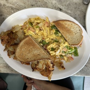 KOFFEE KORNER - Updated August 2025 - 54 Photos & 55 Reviews - 201 N ...