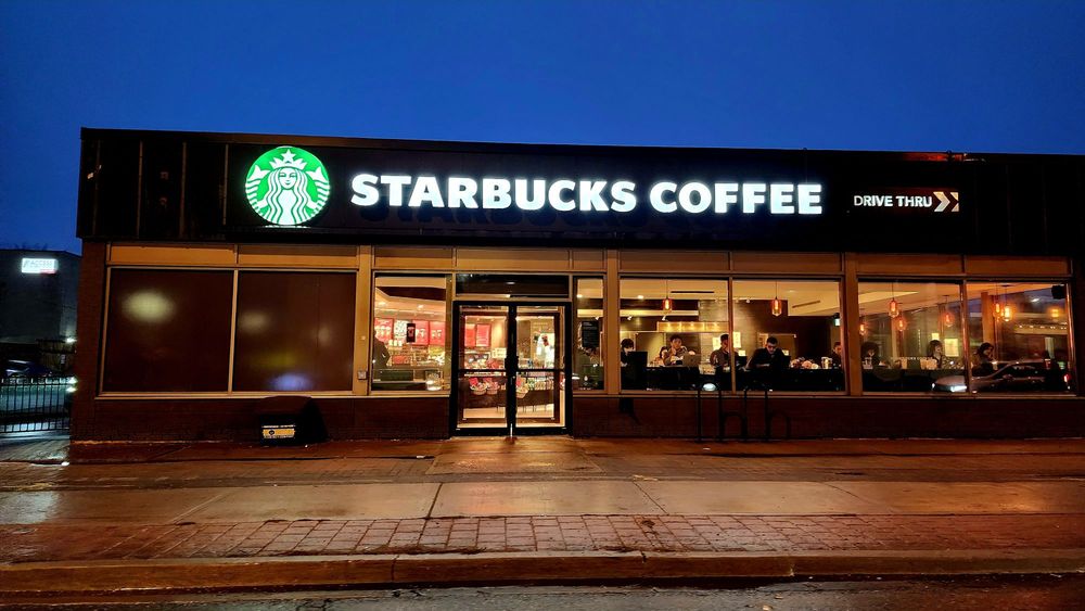 STARBUCKS - Updated October 2025 - 52 Photos & 29 Reviews - 6355 Yonge ...