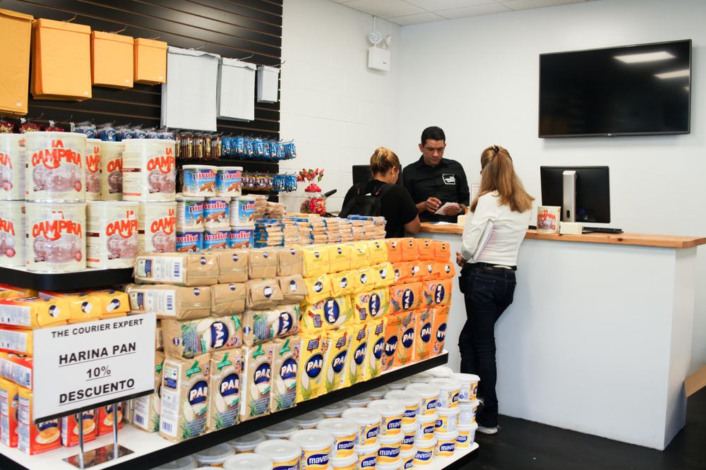 THE COURIER EXPERT - Updated January 2026 - 20 Photos - 37-23 33st, Astoria, New York - Couriers ...