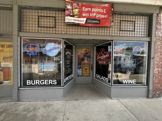 CHANCES R BAR & GRILL - Updated September 2025 - 14 Photos & 10 Reviews ...