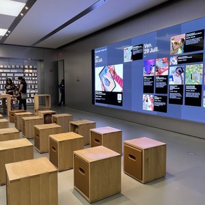 APPLE STORE - MONTREAL - Updated January 2026 - 31 photos & 69 avis ...