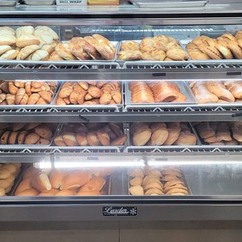 UNIVERSAL BAKERY - Updated September 2024 - 104 Photos & 133 Reviews ...