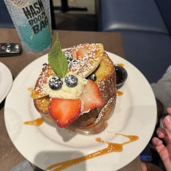 HASH KITCHEN - Updated June 2024 - 415 Photos & 180 Reviews - 264 East ...