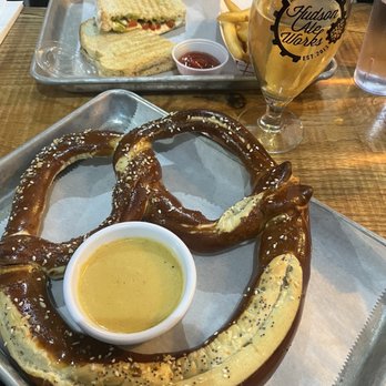 HUDSON ALE WORKS - Updated September 2025 - 71 Photos & 42 Reviews - 17 ...