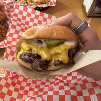 OH G BURGER - Updated September 2025 - 280 Photos & 122 Reviews - 1213 ...
