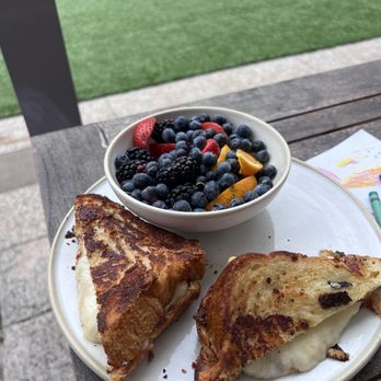 BIRDIE’S BARROOM AND KITCHEN - Updated September 2025 - 201 Photos ...