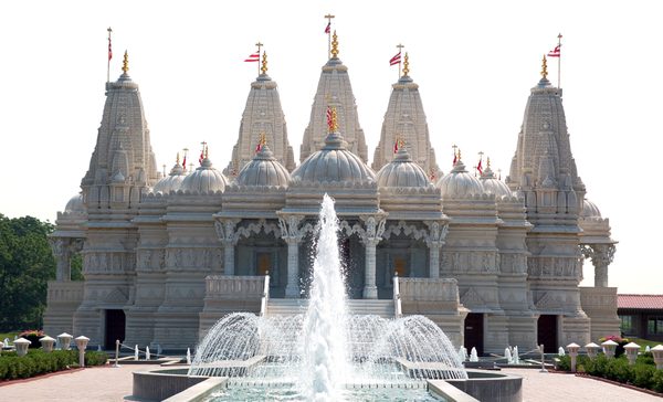 BAPS SHRI SWAMINARAYAN MANDIR, CHICAGO - Updated October 2025 - 261 ...