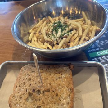 HOPDODDY BURGER BAR - Updated October 2025 - 56 Photos & 42 Reviews ...