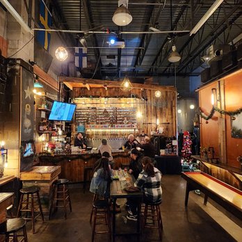 SQUAREHEAD BREWING - Updated October 2025 - 110 Photos & 38 Reviews - 405 High St, Holbrook, New ...