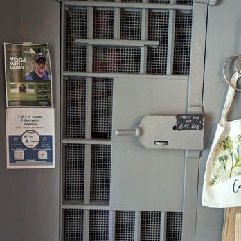 THE DISCERNING PALATE - Updated April 2025 - 25 Photos - 7 N St ...