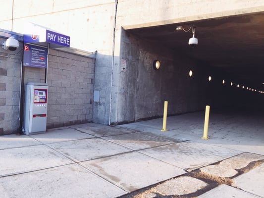 Us 36 Flatiron Station Gate D