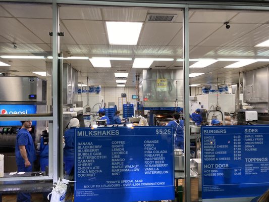 PETERS’ DRIVE-IN - 167 Photos & 332 Reviews - 219 16 Avenue NE, Calgary ...