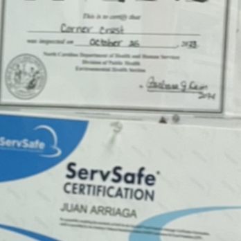 THE CORNER CRUST - Updated June 2024 - 24 Photos & 49 Reviews - 250 Oak ...