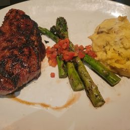 J GILBERTS WOOD FIRED STEAKS & SEAFOOD - Updated December 2025 - 1588 ...