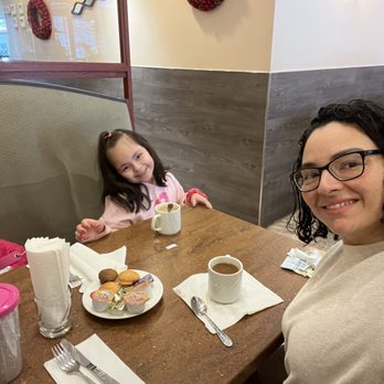 WHITESTONE DINER - Updated September 2025 - 62 Photos & 103 Reviews ...