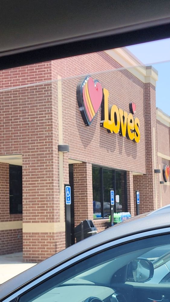 LOVE’S RV STOP - Updated May 2024 - 1940 US-84, Mansfield, Louisiana ...