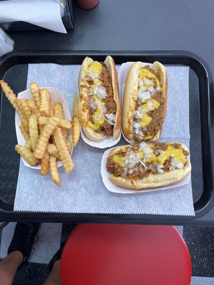 ANDREW’S ATOMIC DOGS - Updated April 2025 - 40 Photos & 44 Reviews ...