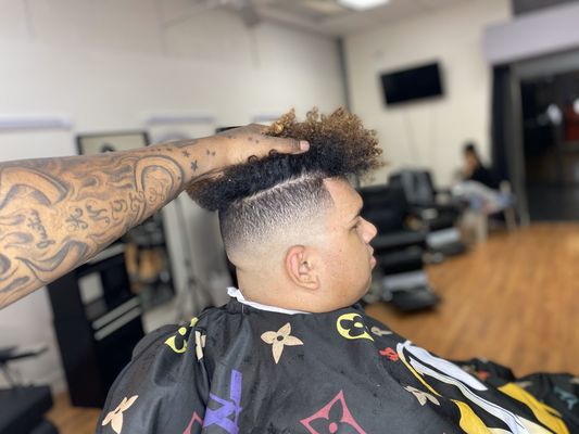 THE FAMILY BARBERSHOP - Updated August 2025 - 21 Photos - 1425 W ...