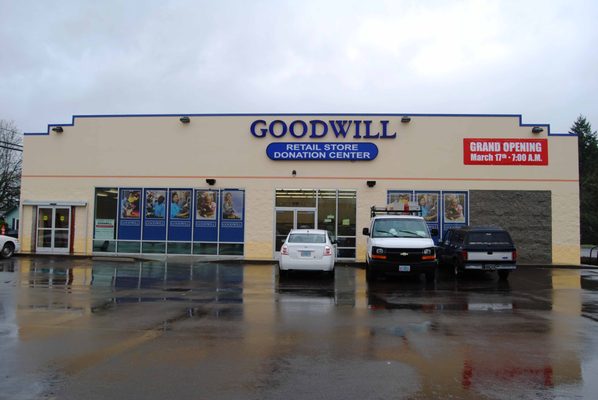 GOODWILL - Updated October 2025 - 1495 Pacific Hwy W, Junction City ...