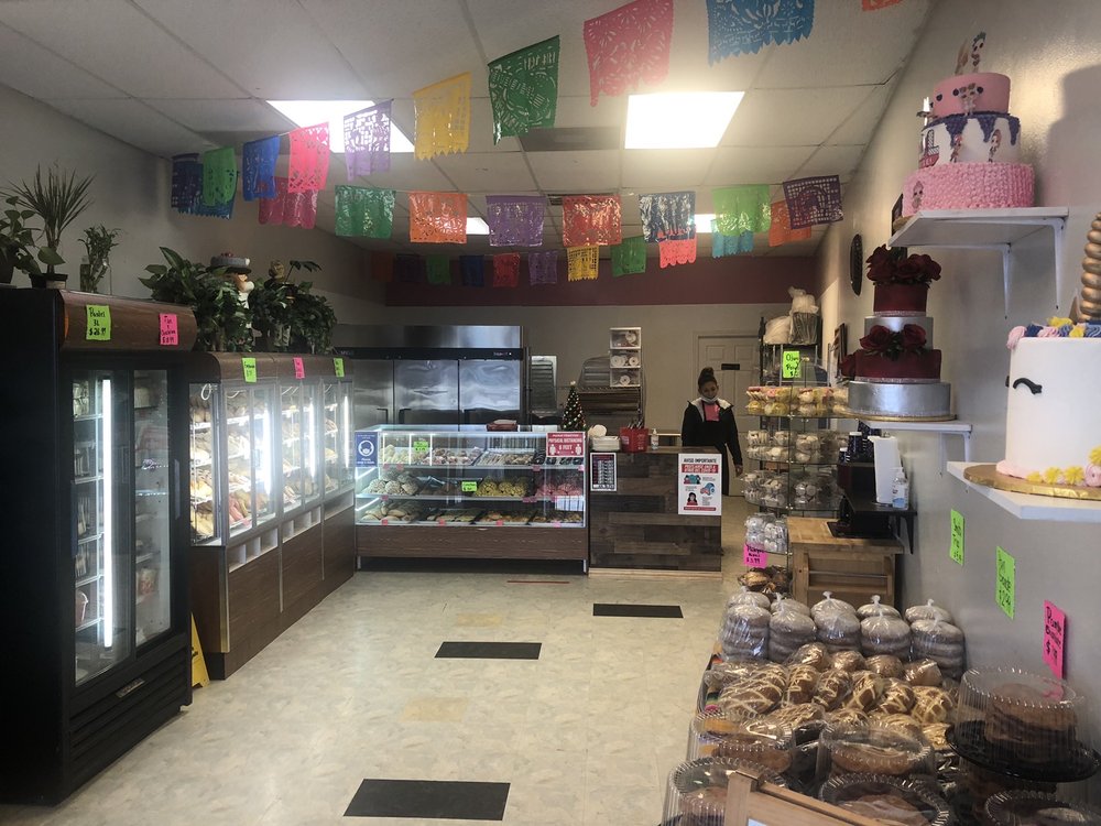 VICTORIA CAKES PANADERIA Y PASTELERIA - Updated December 2024 - 5302 ...