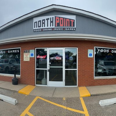 NORTH POINT BAR AND GRILL - Updated January 2026 - 11 Photos - 621 ...