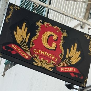CLEMENTE’S TROLLEY PIZZERIA - Updated June 2025 - 357 Photos & 412 ...