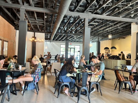 COLLECTIVE COFFEE - Updated December 2025 - 76 Photos & 56 Reviews - 301 W Louisiana St ...