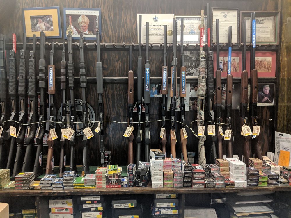 CASO’S GUN-A-RAMA, INC - 16 Photos & 39 Reviews - Guns & Ammo - 176 ...