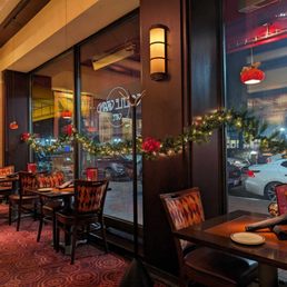 CARLYLE - Updated November 2025 - 1812 Photos & 1889 Reviews - 4000 ...