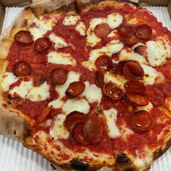 VICTORIAS PIZZERIA - Updated December 2025 - 110 Photos & 58 Reviews ...