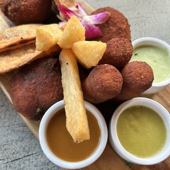 ISLA CUBAN-LATÍN KITCHEN & RUM BAR - Updated May 2025 - 3426 Photos ...