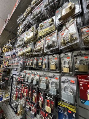 HANDY HARDWARE - Updated August 2025 - 58 Photos - 2123 Rgent Pl, New ...