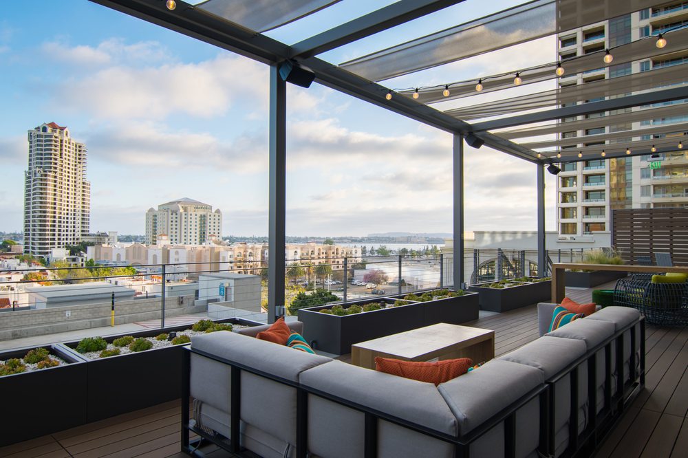 DECK 655 - Updated October 2025 - 42 Photos - 655 W Broadway, San Diego ...
