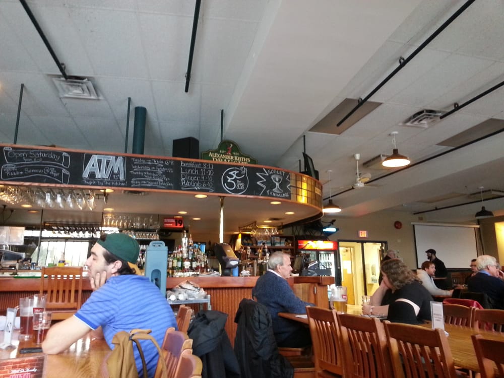 THE GRAD CLUB - Updated September 2025 - 16 Photos - 1151 Richmond ...