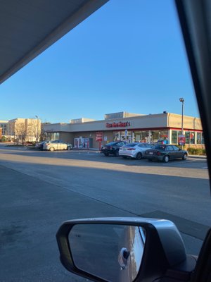 HANDEE HUGO 28 - Updated October 2025 - 5002 Market St, Wilmington ...