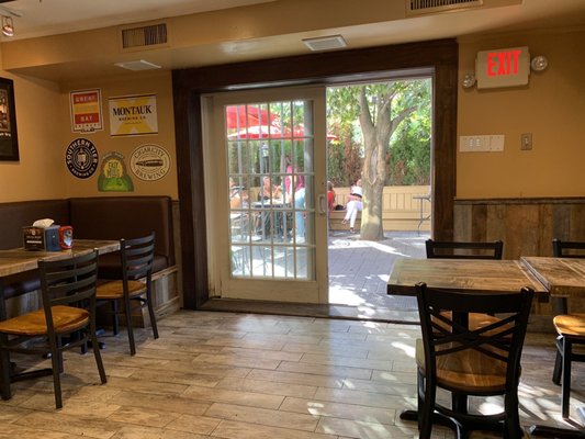 TAP ROOM - 435 Photos & 367 Reviews - 114 W Main St, Patchogue, New ...