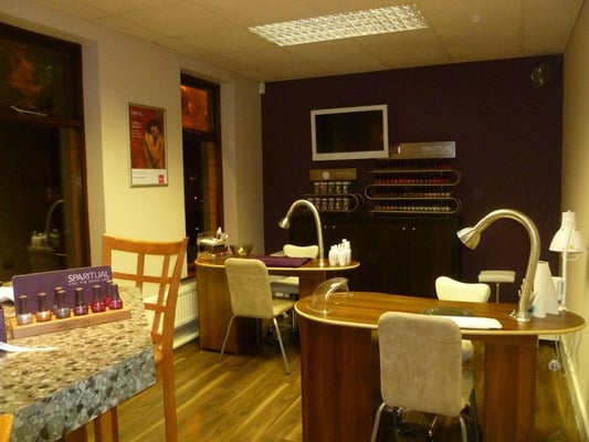REVIVE ME BEAUTY SALON - Updated November 2024 - Shawclough Road ...