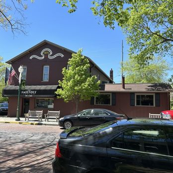 FRIENDLY TAVERN - Updated March 2025 - 387 Photos & 466 Reviews - 290 S ...
