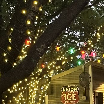 KATY TRAIL ICE HOUSE - Updated August 2025 - 984 Photos & 1284 Reviews ...