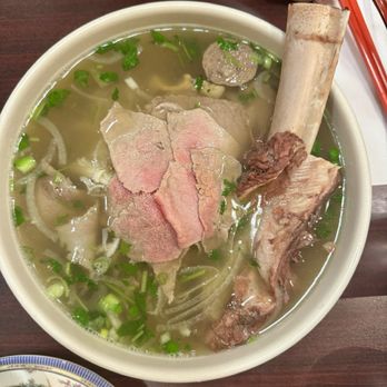 MR PHO - Updated October 2025 - 170 Photos & 147 Reviews - 3360 N State ...