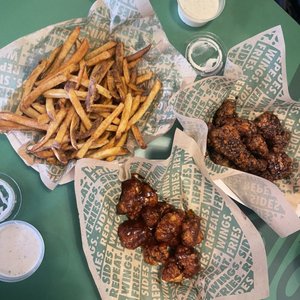 WINGSTOP - 18 Photos & 39 Reviews - 111 E Blackstock Rd, Spartanburg ...