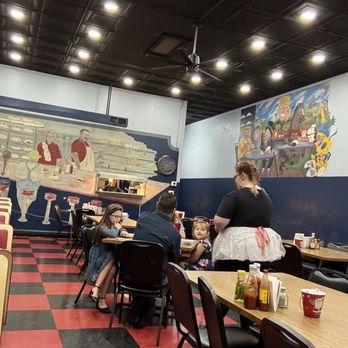 STRAWN’S EAT SHOP - Updated September 2024 - 920 Photos & 882 Reviews ...