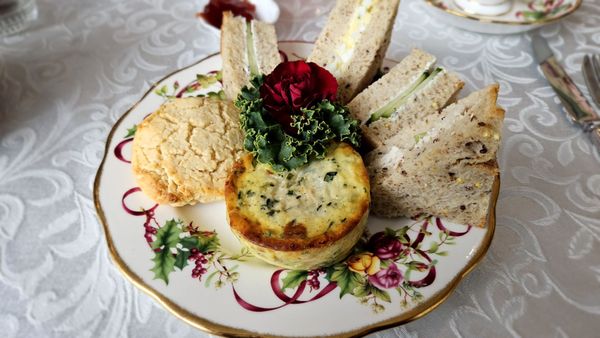 LISA’S TEA TREASURES - Updated May 2025 - 795 Photos & 287 Reviews ...