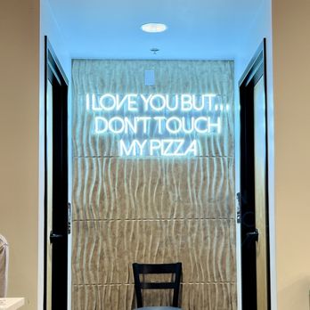 BOTTA NEAPOLITAN - Updated December 2025 - 81 Photos & 70 Reviews ...