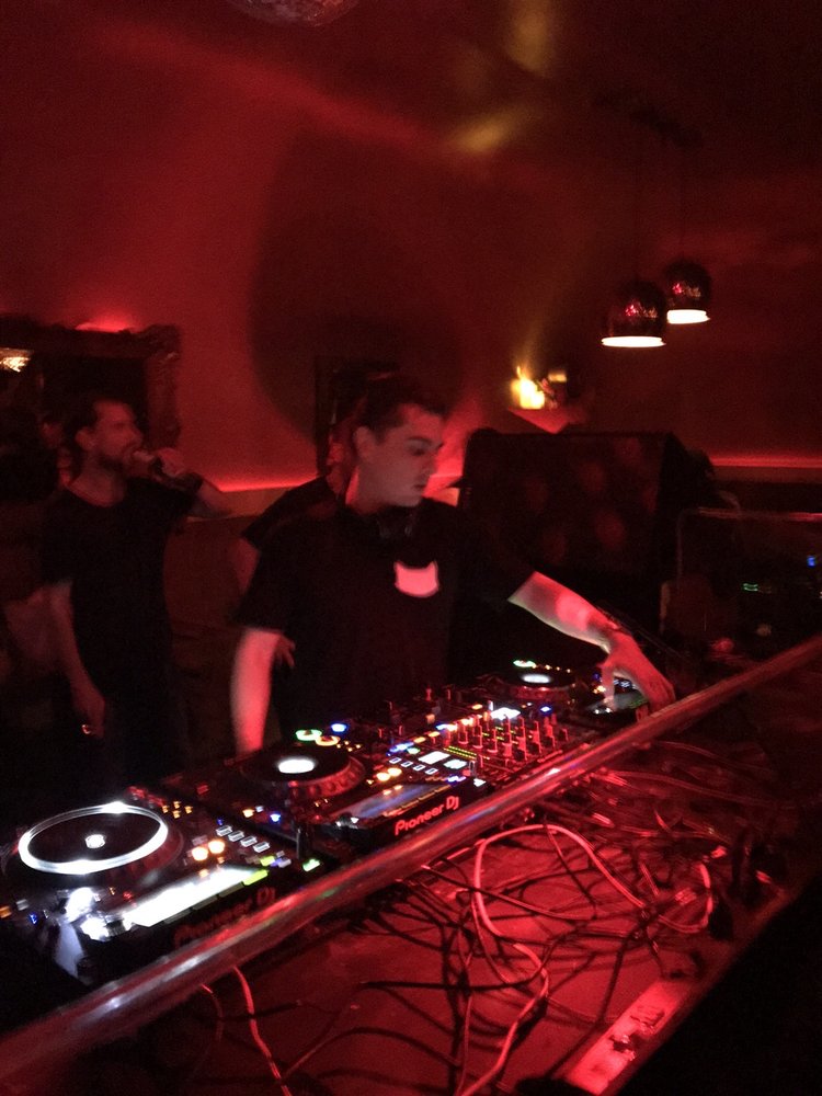 FLOYD MIAMI - 15 Photos & 23 Reviews - Cocktail Bars - 34 NE 11th St ...