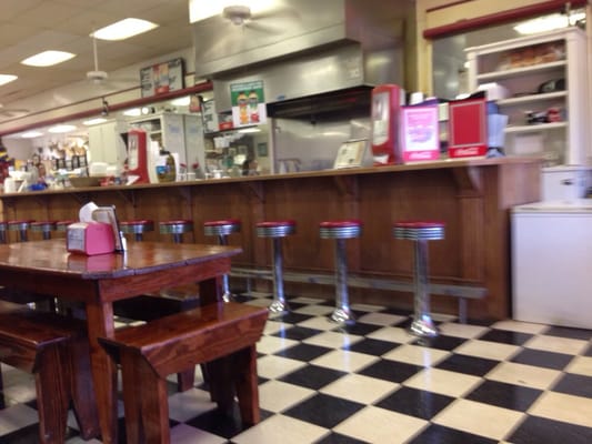 E W THOMPSON DRUG - Updated October 2025 - 213 Depot St, Delhi ...