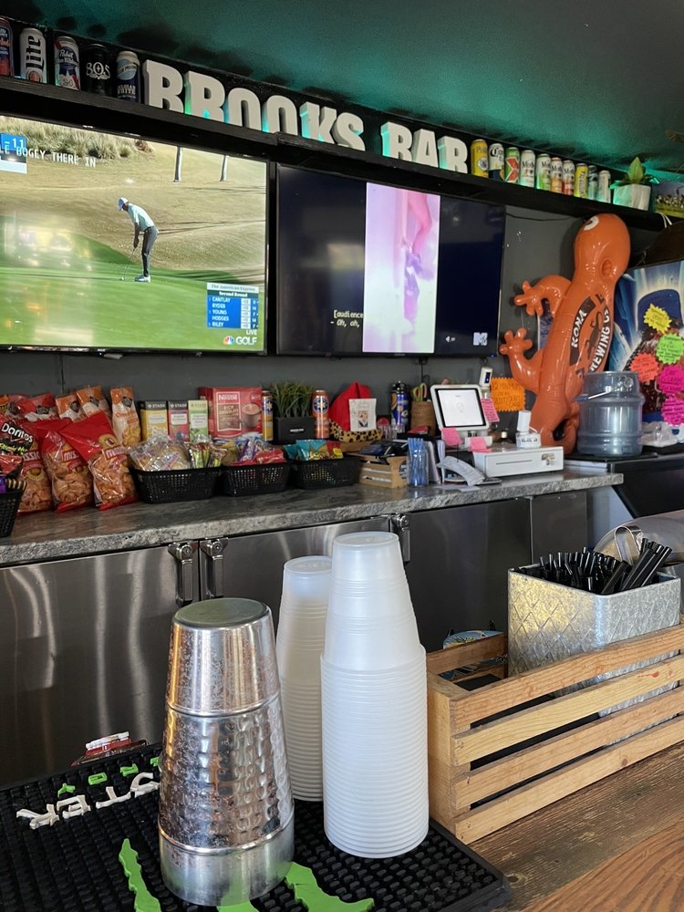 BROOKS BAR - 22 Photos & 34 Reviews - Bars - 6720 Van Buren Blvd ...