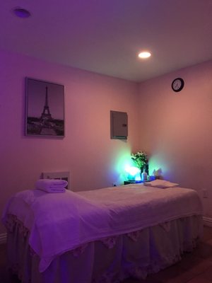 Blue Moon Spa - 22 Photos & 48 Reviews - Day Spas - 320 International ...